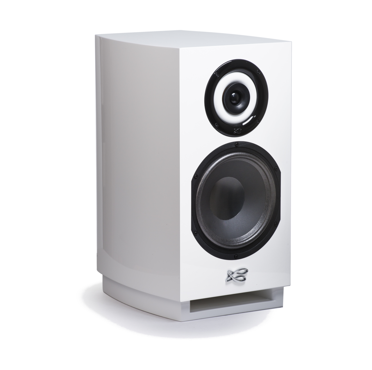 Bora: a bookshelf speaker with a coaxial midrange tweeter - Cabasse