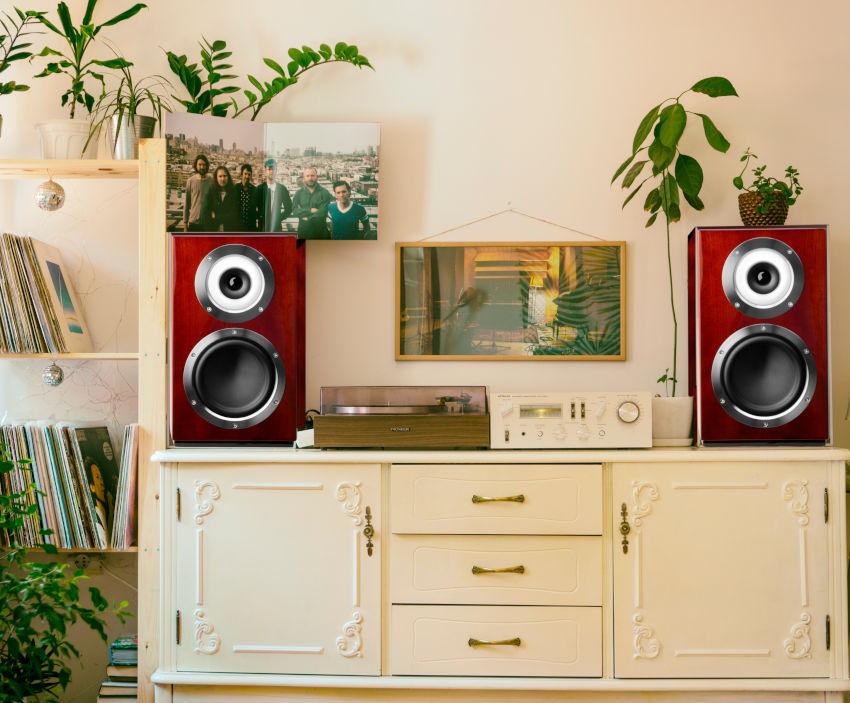 Murano - l'enceinte bibliothèque compacte haute fidélité de Cabasse